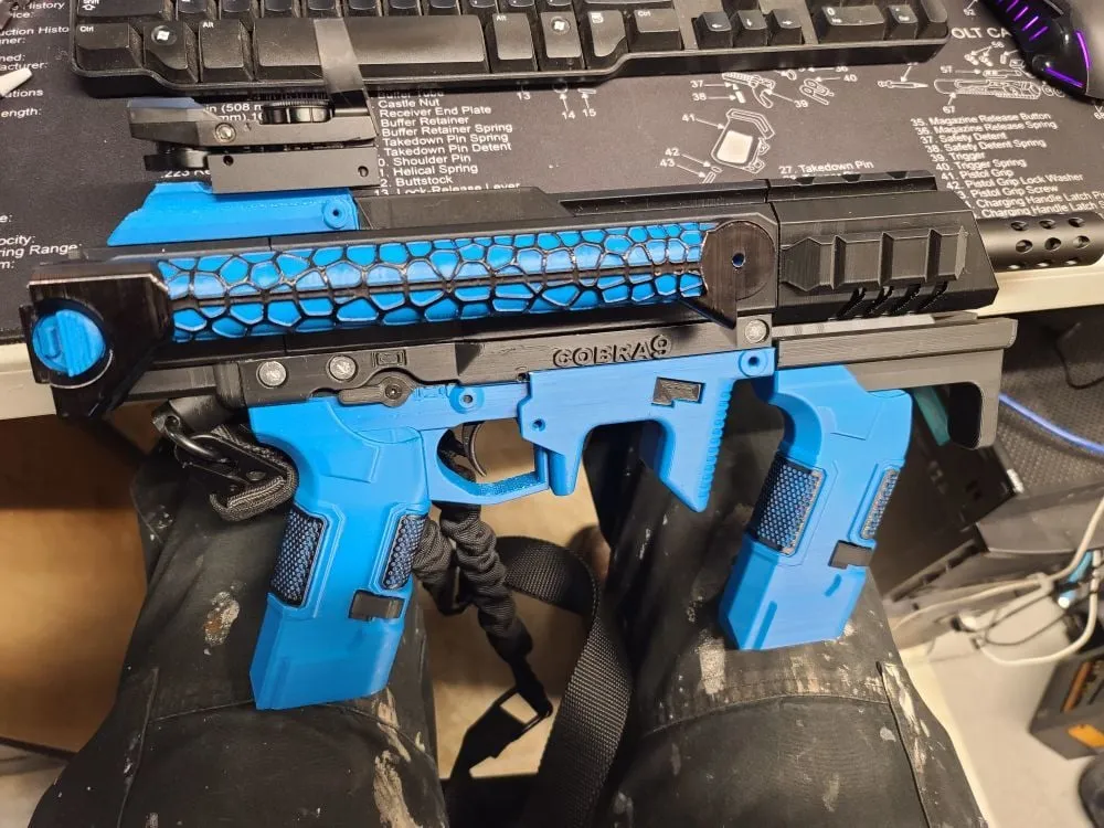 KC9 Judge Dredd Grips (AR-15 Compatible) by Dr.Mussy MakerWorld ...