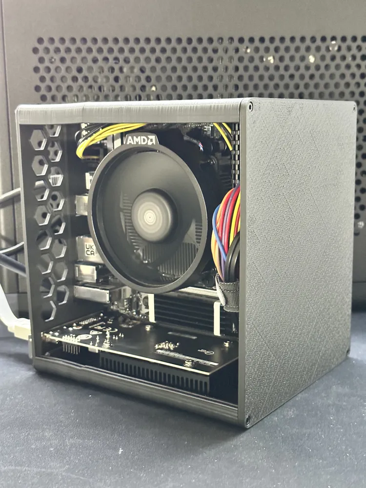 ITX PC cube case with sfx PSU by erer2001 MakerWorld: Download Free 3D ...