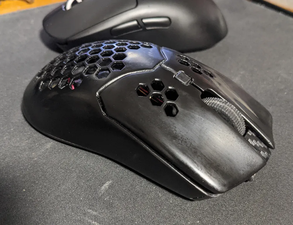 Viper Ulitmate - G305 Shell Swap Mod by Wiyummy - MakerWorld