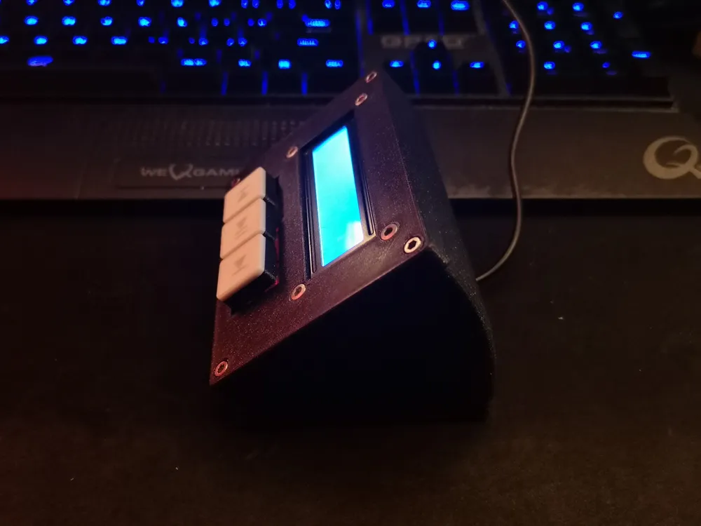 Media Panel with LCD Display and printable Keycaps by germandarknes ...