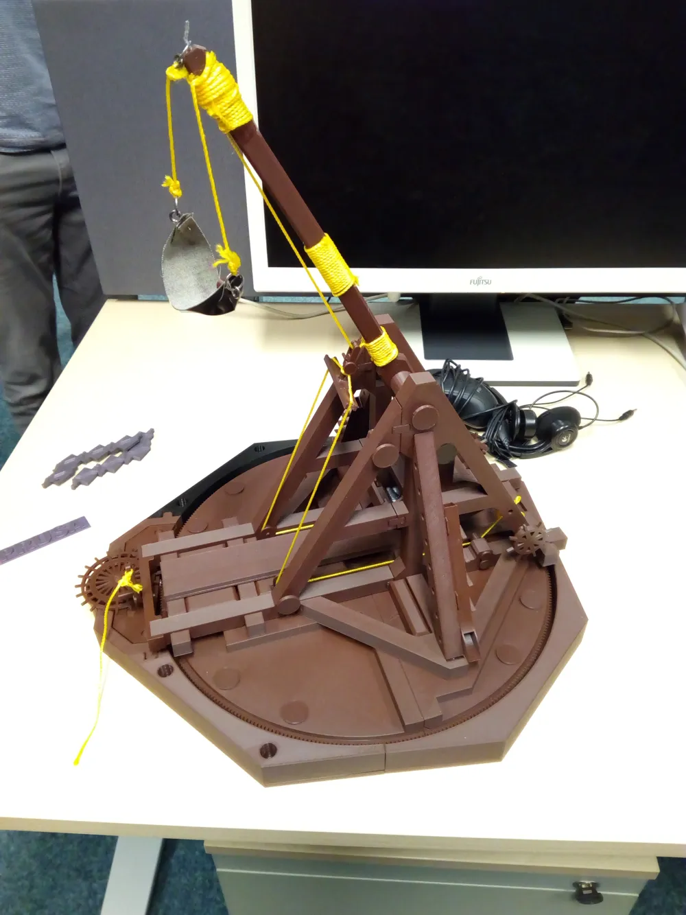 Project Trebuchet by martin.taichl - MakerWorld