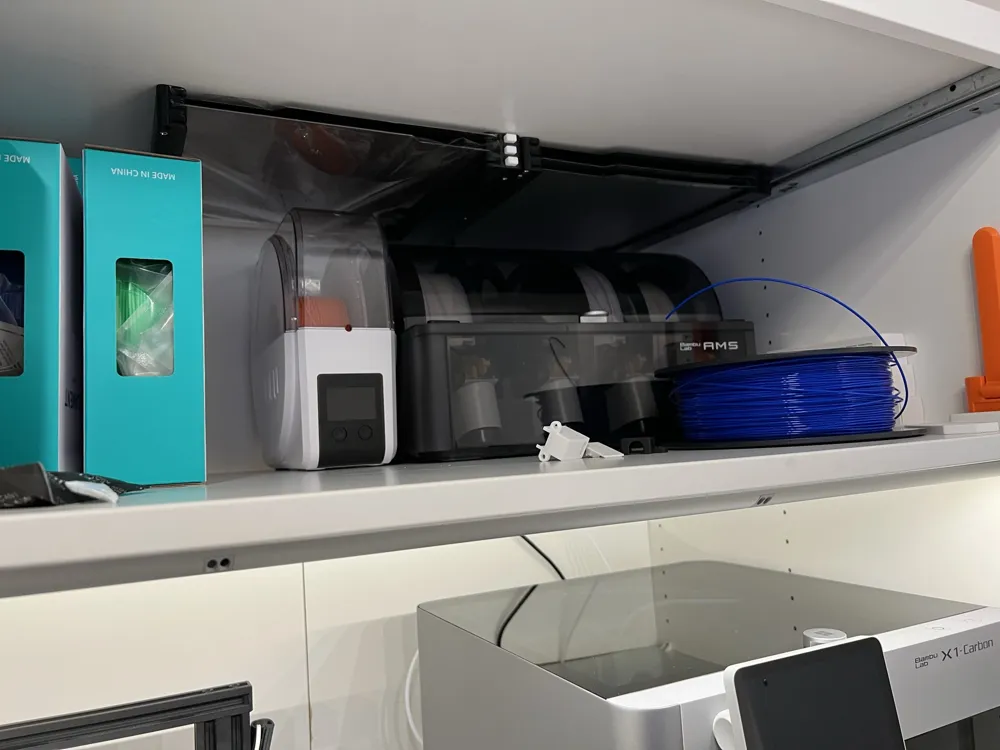 Expandable build plate holder for Bambu Lab X1C, X1CC, P1P build plates ...