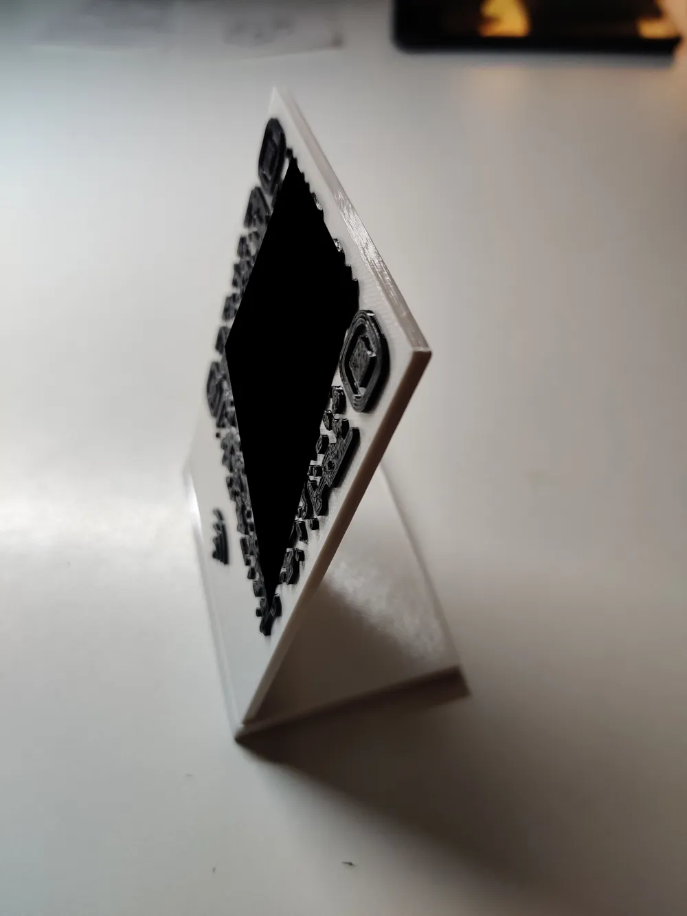 Guest WiFi-QR-Code Stand Remixed by michaelq - MakerWorld