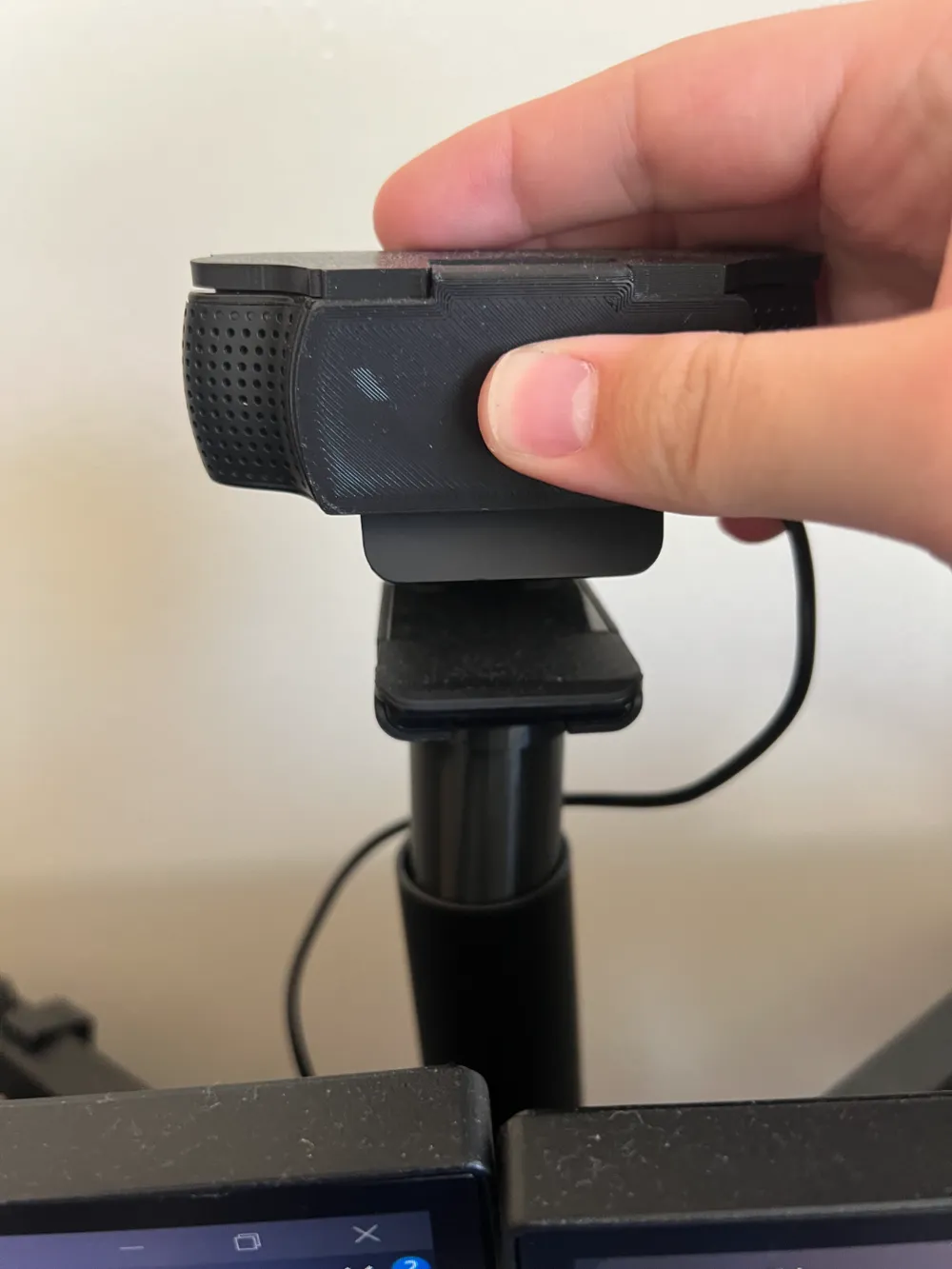 Monitor Arm Webcam Mount by nopack - MakerWorld