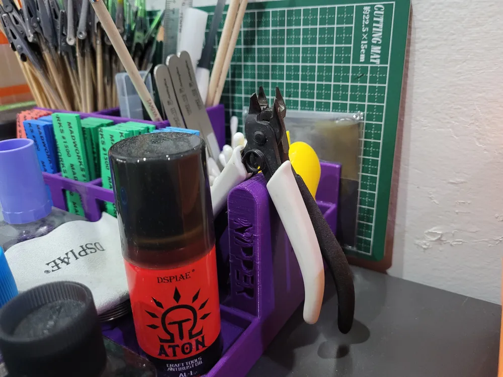 Gundam Modelling Tool Station/Organiser by leoax19980 MakerWorld ...