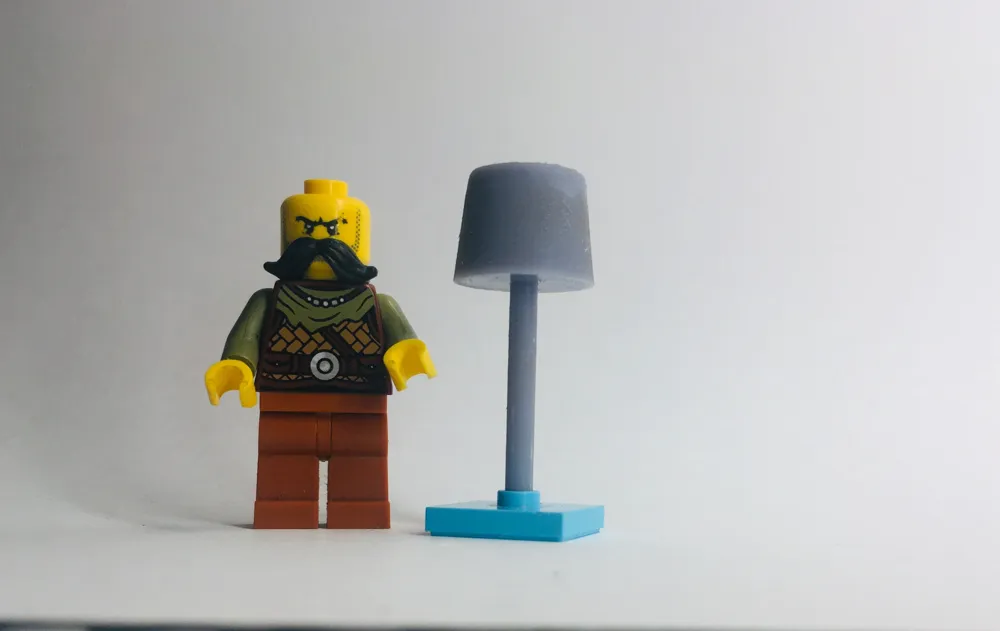 lego lamp by Andrew Brown - MakerWorld