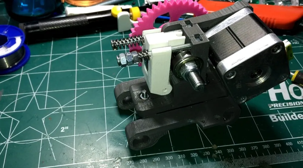 Geared Extruder Mount for XYZ's DaVinci PRO by Mañolo - MakerWorld
