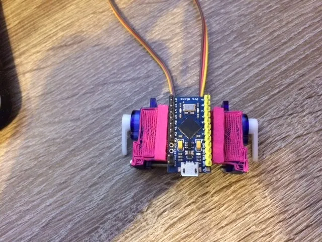 Dual servo combo with Arduino Pro Micro mount by Mañolo - MakerWorld