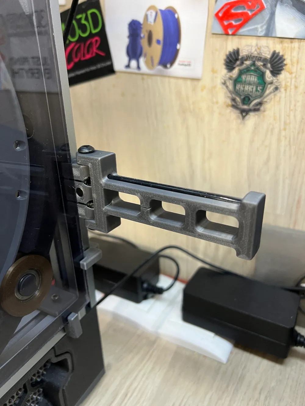 Retractable filament holde (Voron) by Chaosdrucker - MakerWorld