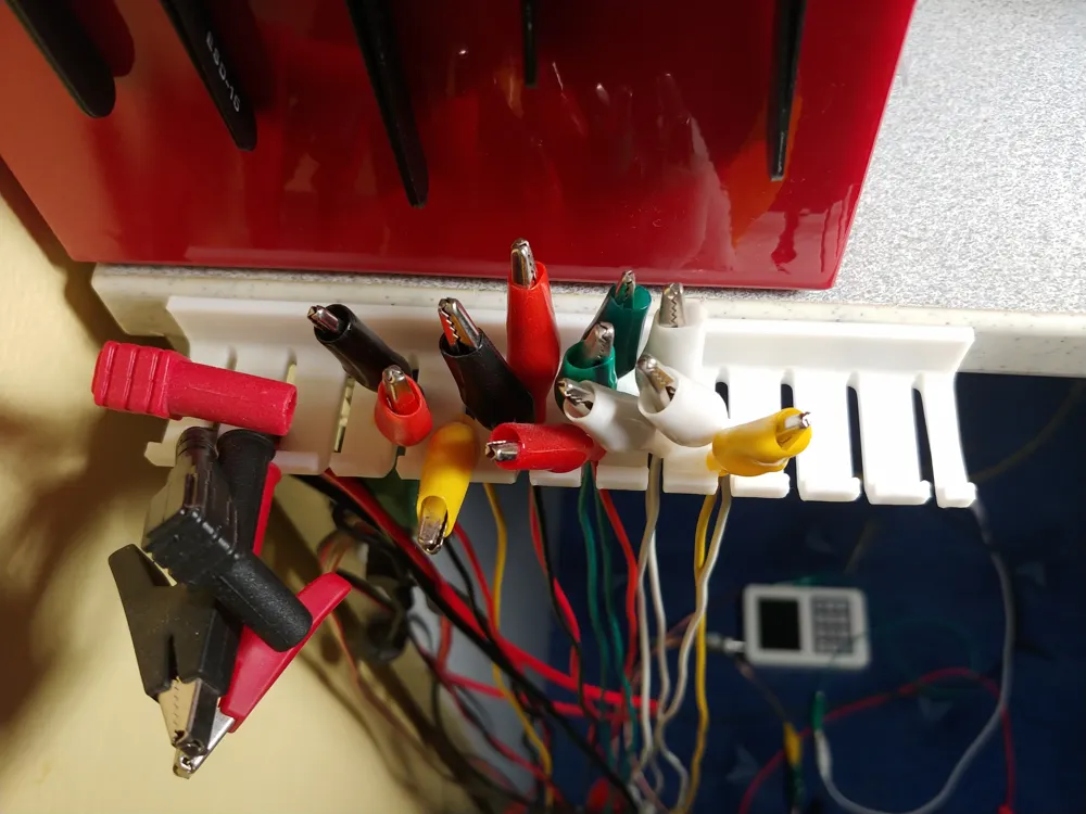 cable/aligator clip hanger organizer by martin.silpoch - MakerWorld