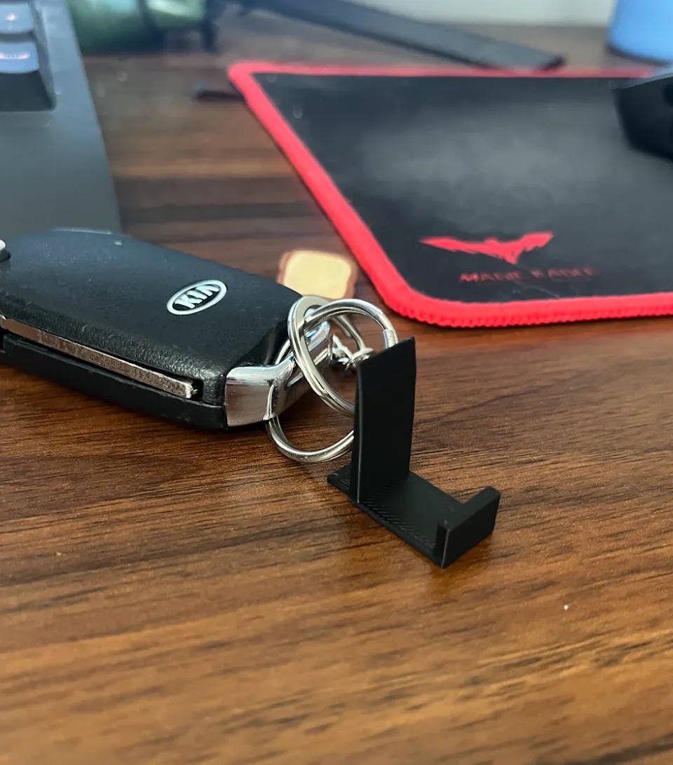 Keychain_Phone_Holder by ncmarka - MakerWorld