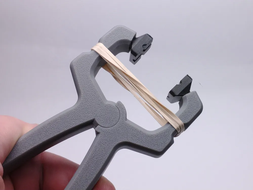 Rubber Band Spring Clamp by lobocnc - MakerWorld