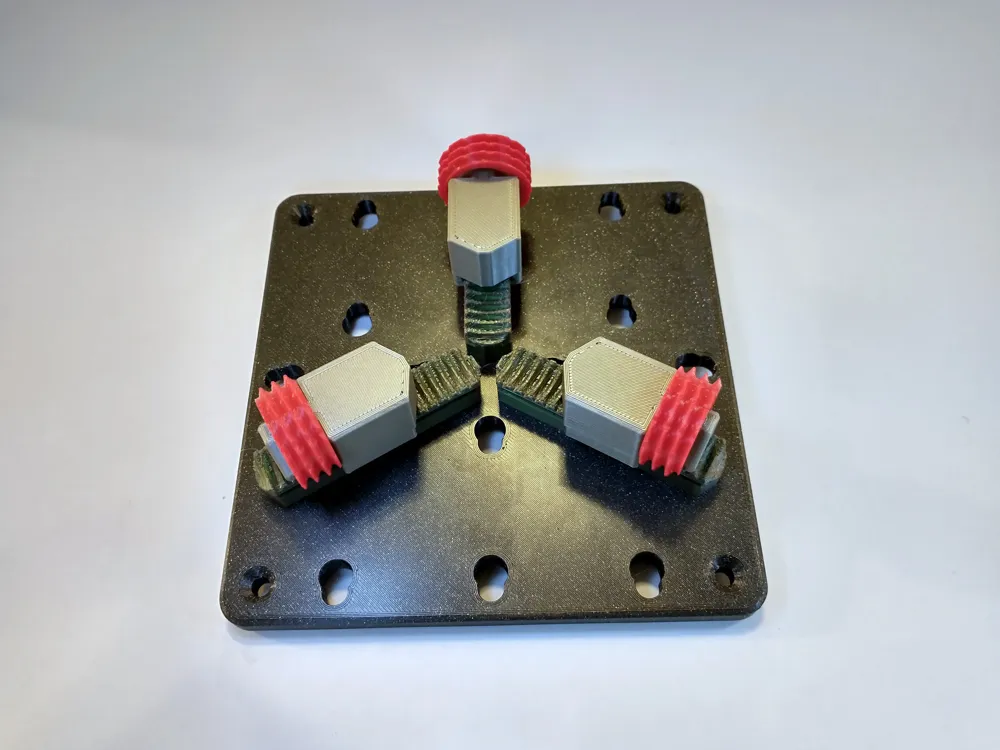 Reconfigurable Multi-jaw Vise - Free 3D Print Model - MakerWorld