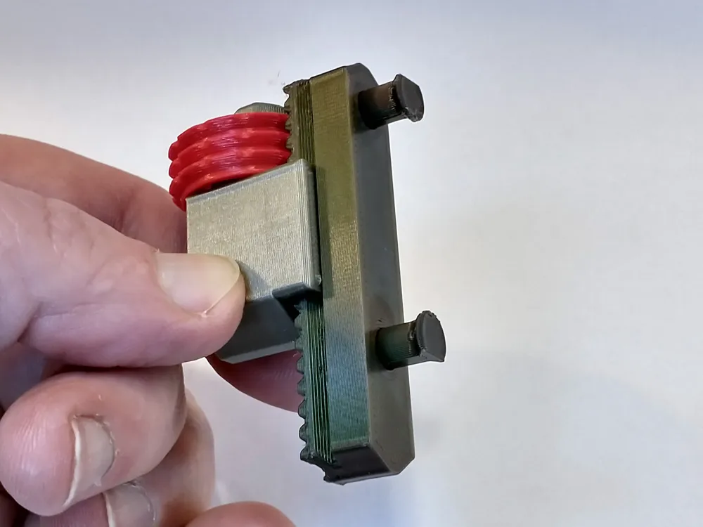 Reconfigurable Multi-jaw Vise - Free 3D Print Model - MakerWorld