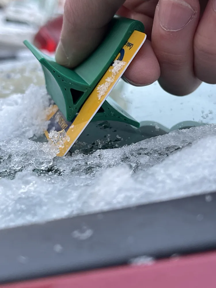 Credit Card Ice Scraper Attachment & Protector by race85com - MakerWorld