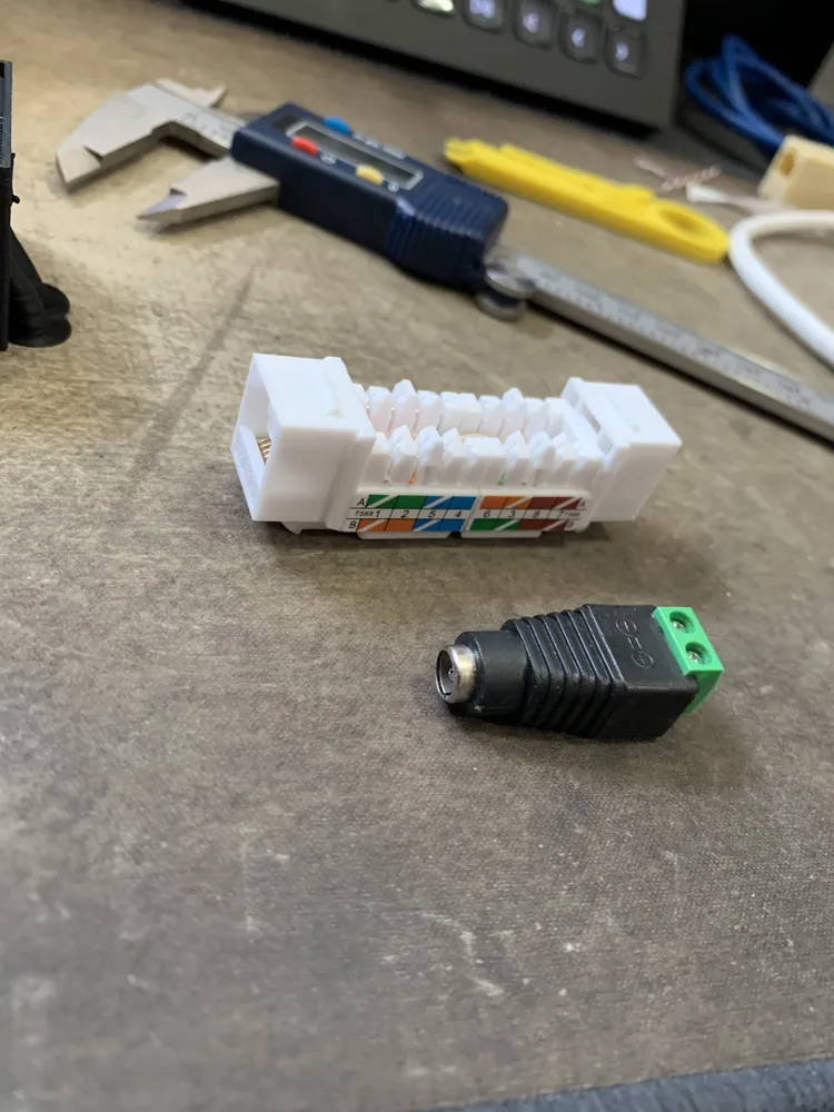 Cat6 Keystone 12v Injector Case for Non-POE - IP Camera. by Coolshrimp - MakerWorld