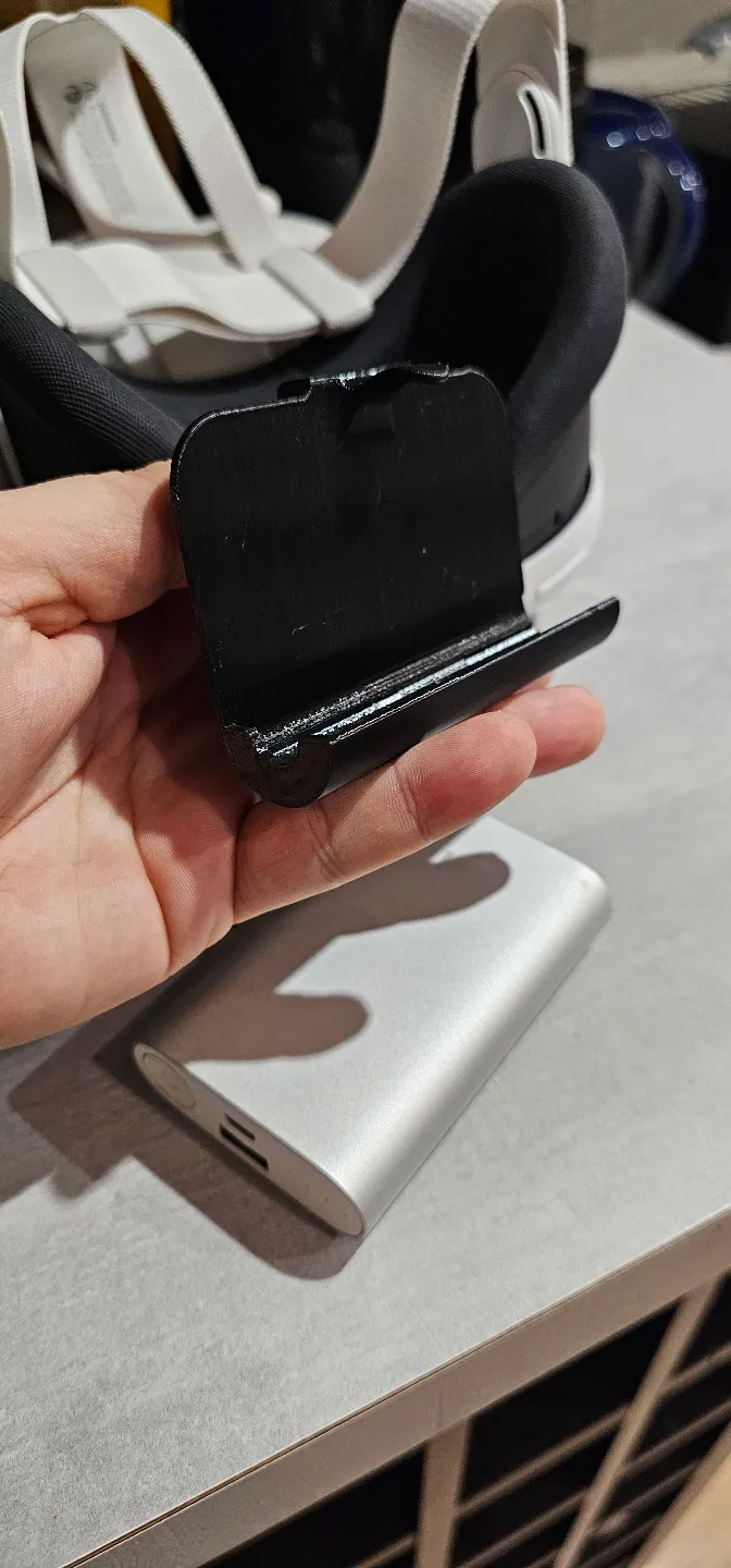 Oculus Meta Quest 3 Xiaomi powerbank adapter by Emashi - MakerWorld