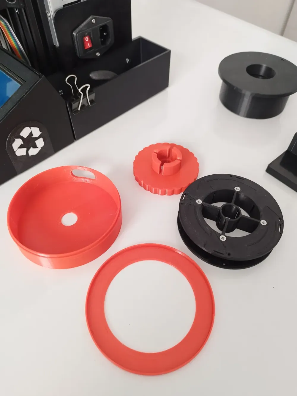 The Recreator 3D Vertigo by MZ3D.it - Printer filament from plastic ...