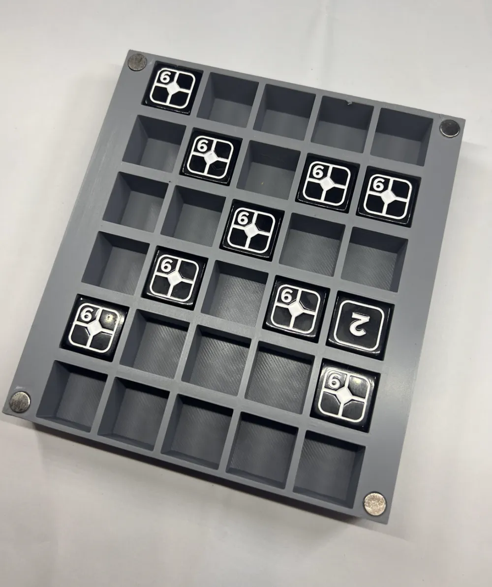 ALIEN RPG Dice Box [30d6] - magnetic by The Ugly Dm - MakerWorld