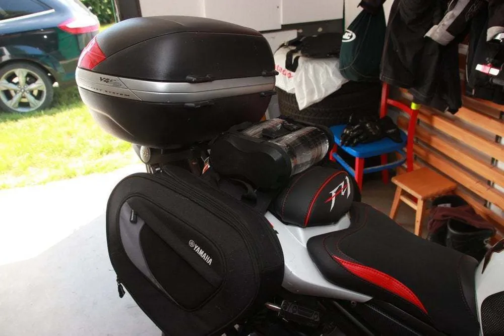 MOTORCYCLE PASSENGER SEAT BOTTLES HOLDER by martin.prager - MakerWorld