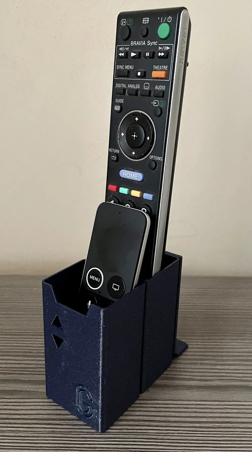 Remote control holder - modular by g.design - MakerWorld