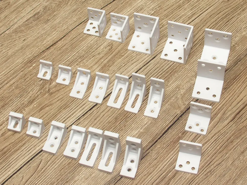 Bracket bundle: 14 L-brackets and 16 corner braces (3mm and 6mm thick ...