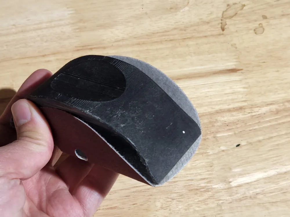 Circular Sandpaper Holder/Grip by ThomaS - MakerWorld