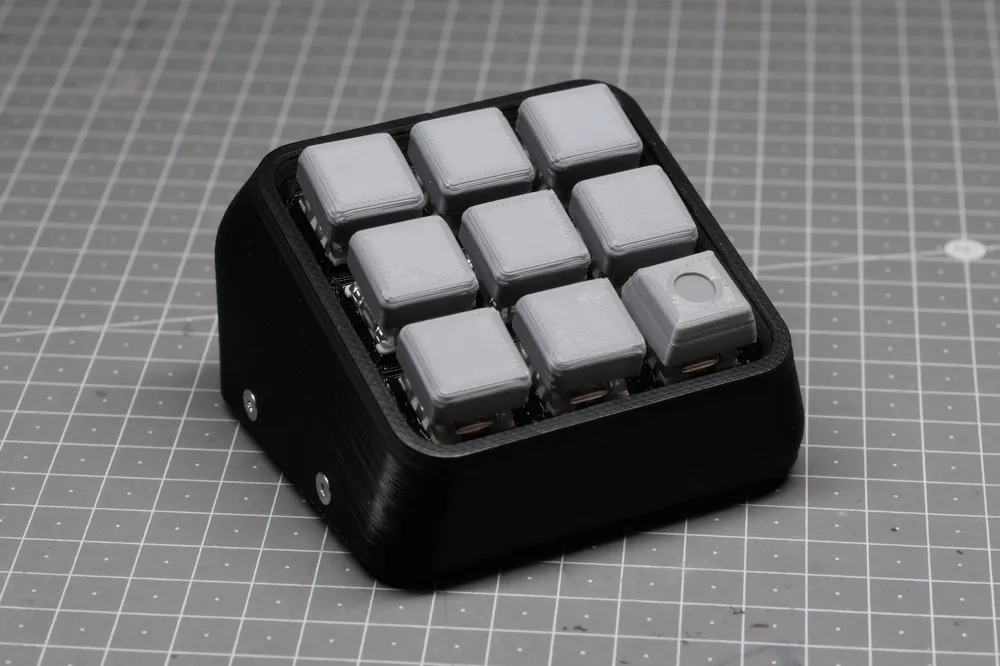 DIY Stream Deck - Macro Keyboard by SNASA - MakerWorld