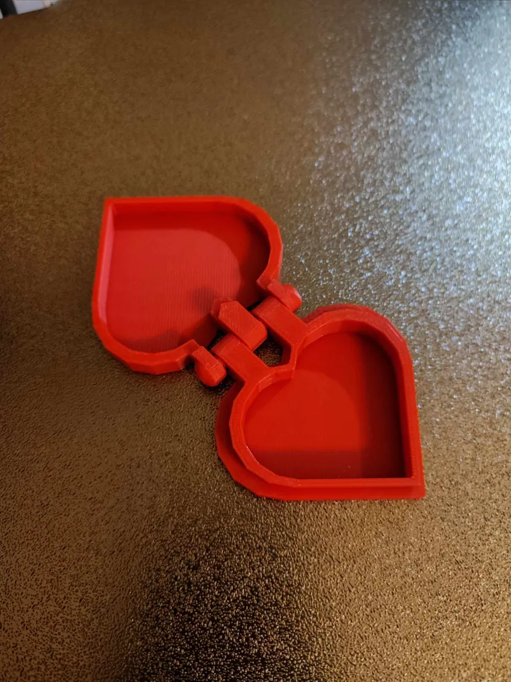 Hinged heart container by ImpacterDIY - MakerWorld
