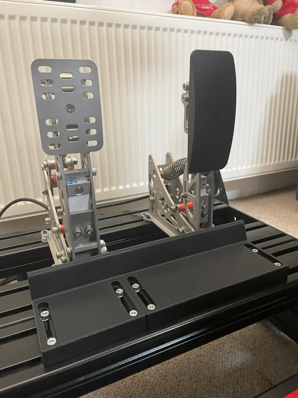 Heelrest for Simracing Rigs by moddok - MakerWorld
