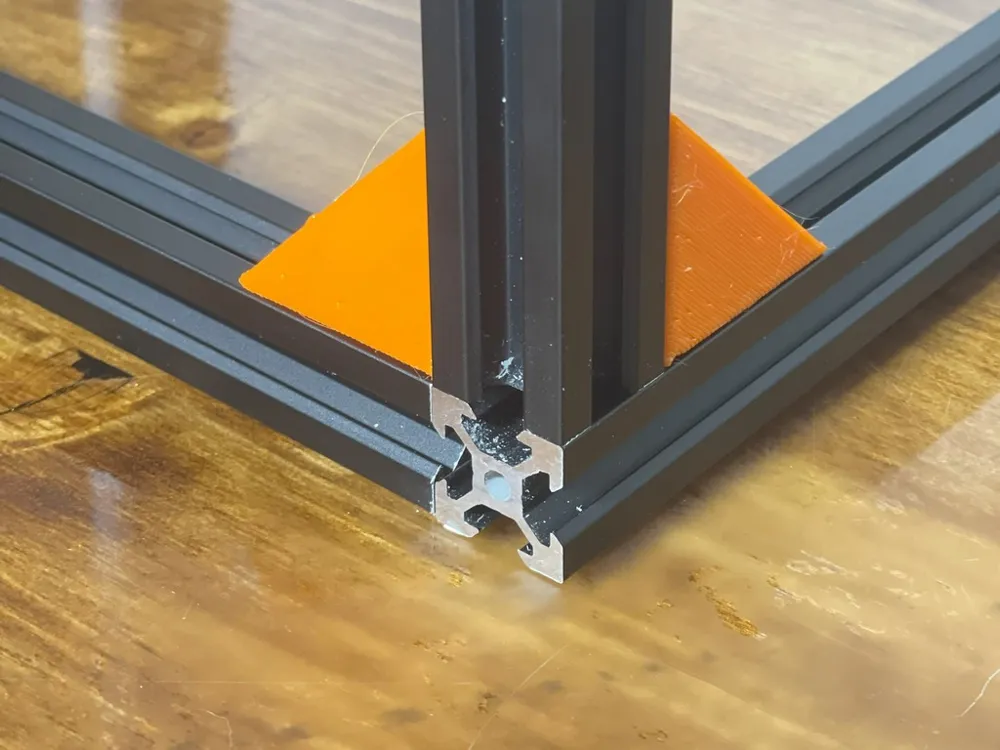 Corner Bracket for 2020 Square Corner by BubsBuilds - MakerWorld