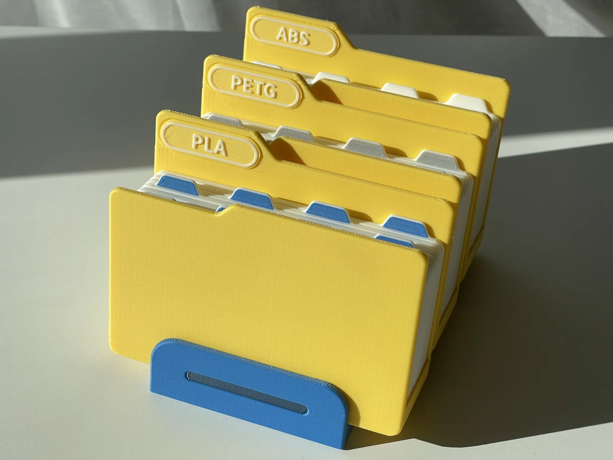 Folder Filament Swatch box-(MakerLab) - Free 3D Print Model - MakerWorld