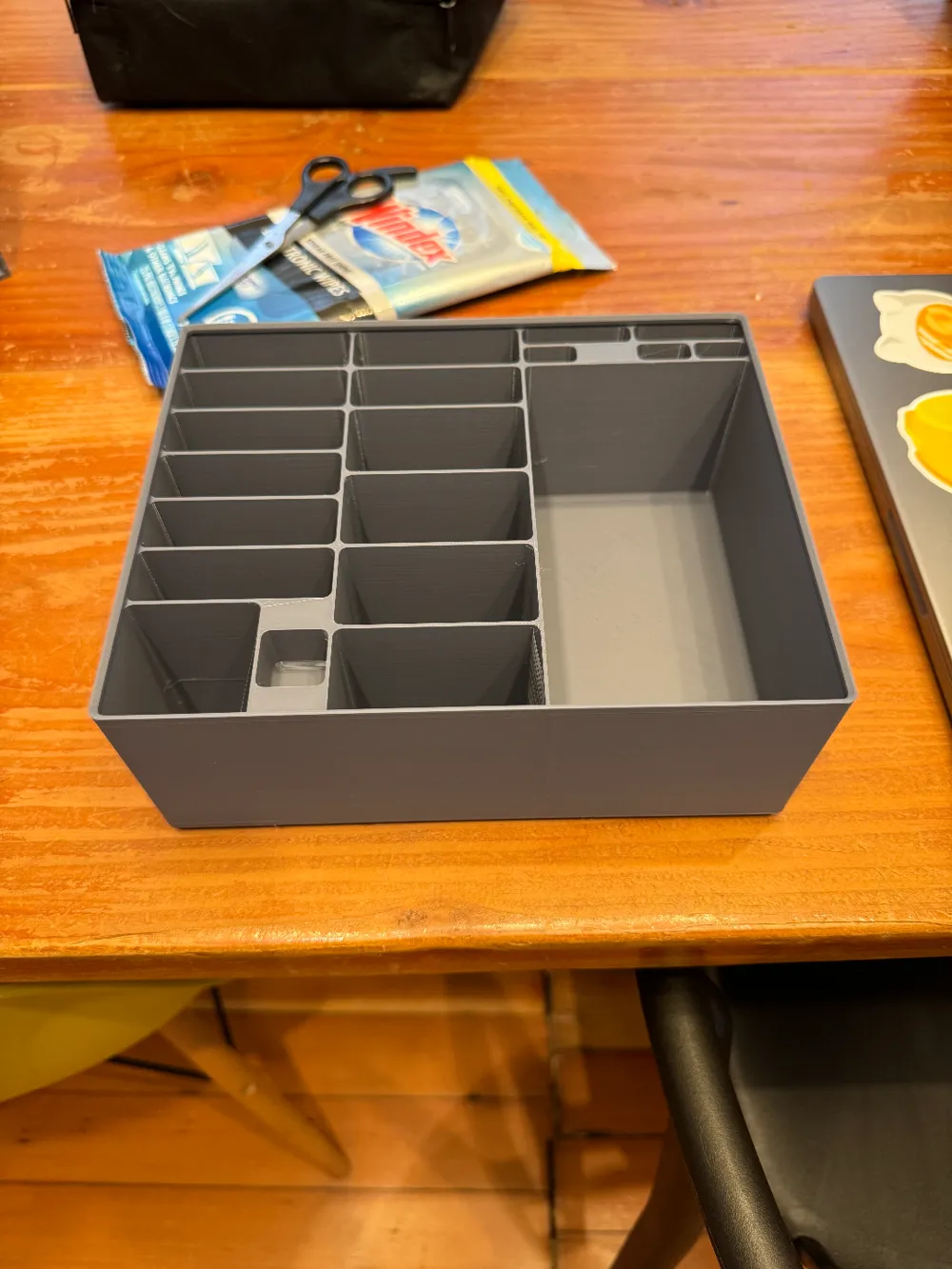 Gridfinity Bin for Wahl Deluxe Chrome Pro by aharpole - MakerWorld