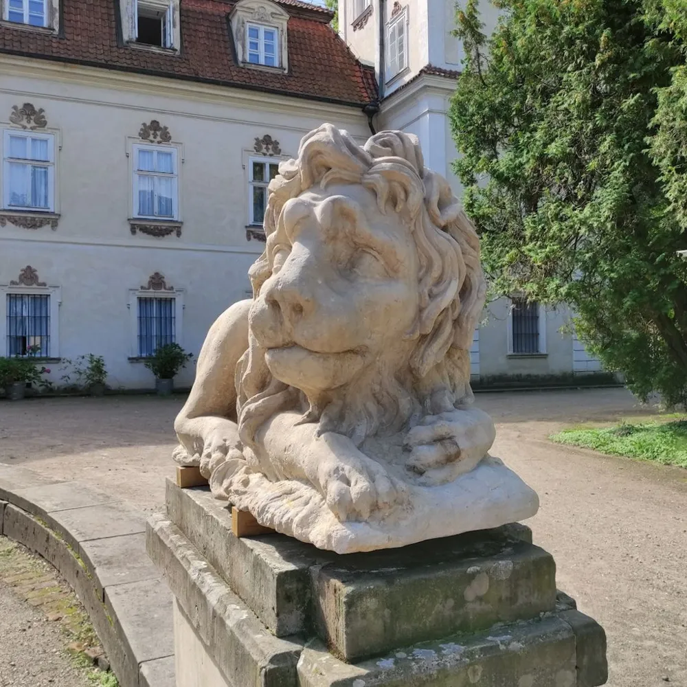 Lion statue (Supportless, FDM-friendly) by Brite Minis - MakerWorld