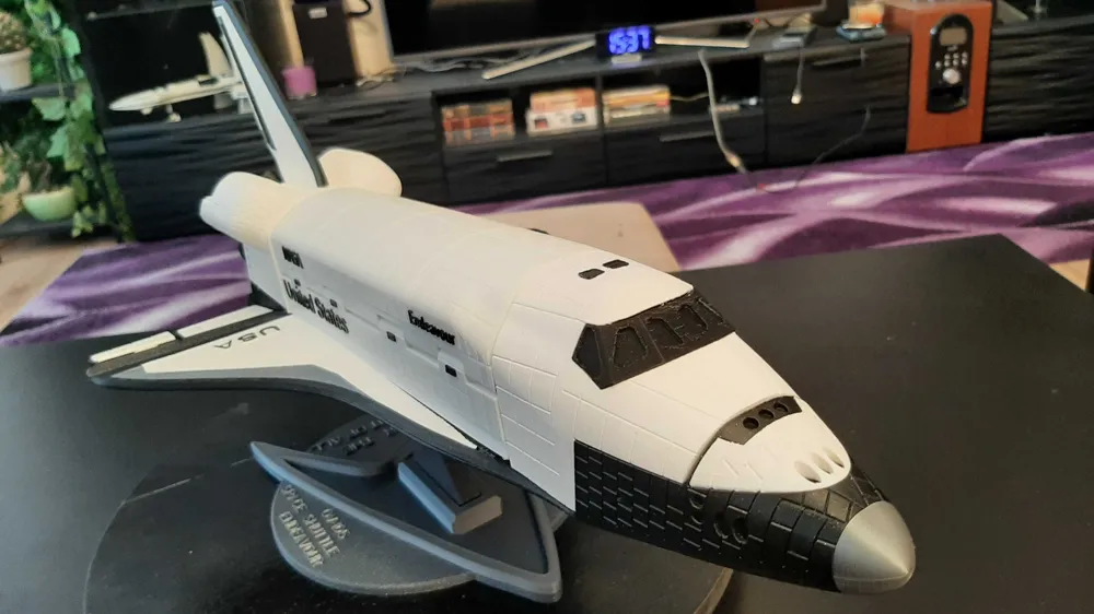 Space Shuttle Endeavour by martin.taichl MakerWorld: Download Free 3D ...