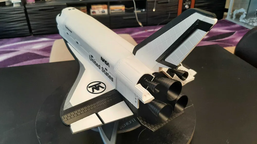 Space Shuttle Endeavour by martin.taichl MakerWorld: Download Free 3D ...