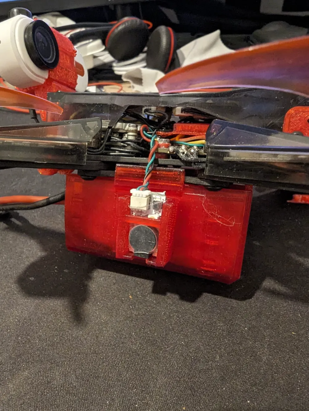 Tiny Trainer HD battery sleeve w/ beeper and balancer mount Remixed by Lefti - MakerWorld