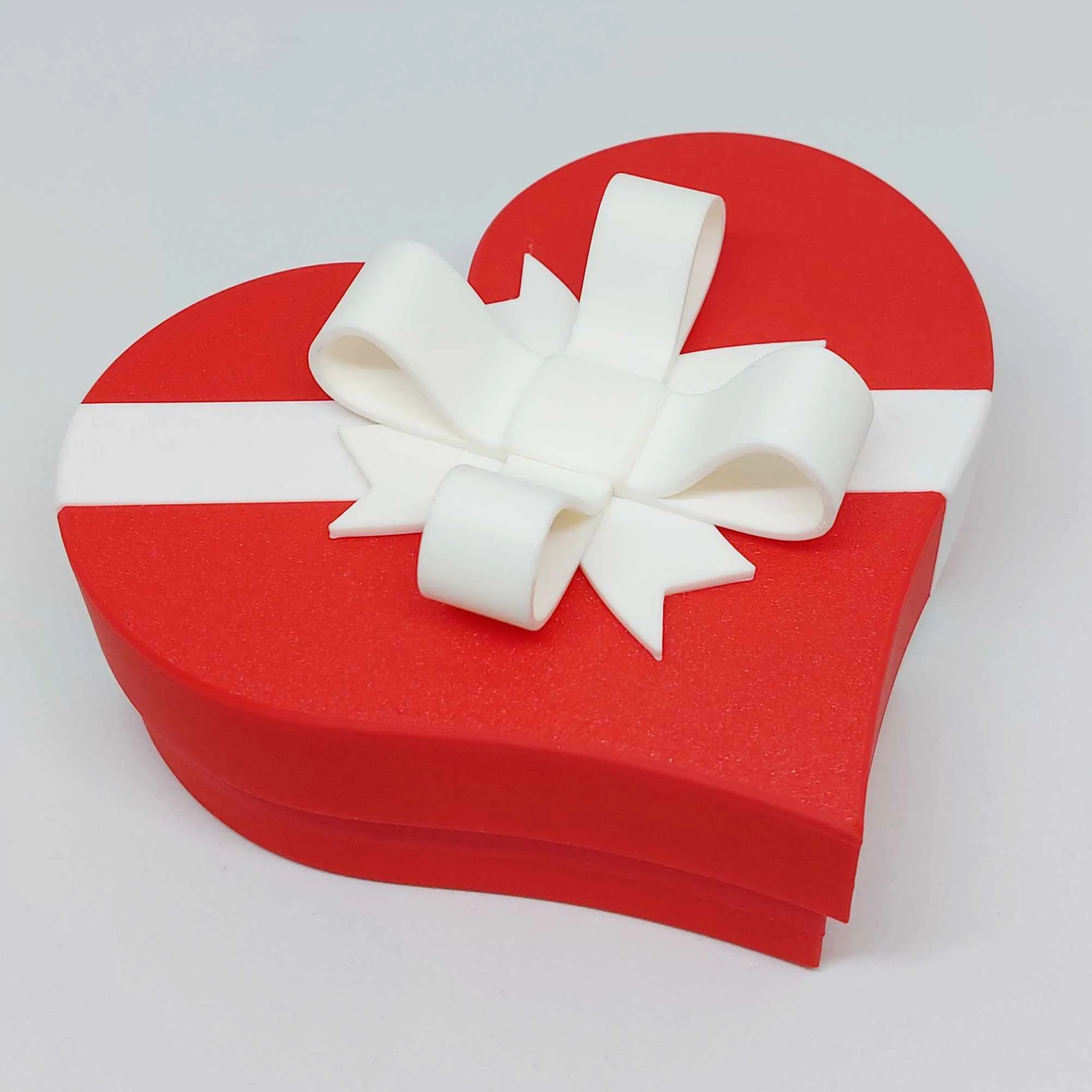 Lockable Heart Box - The official Mechanism by Waikikiprod - MakerWorld
