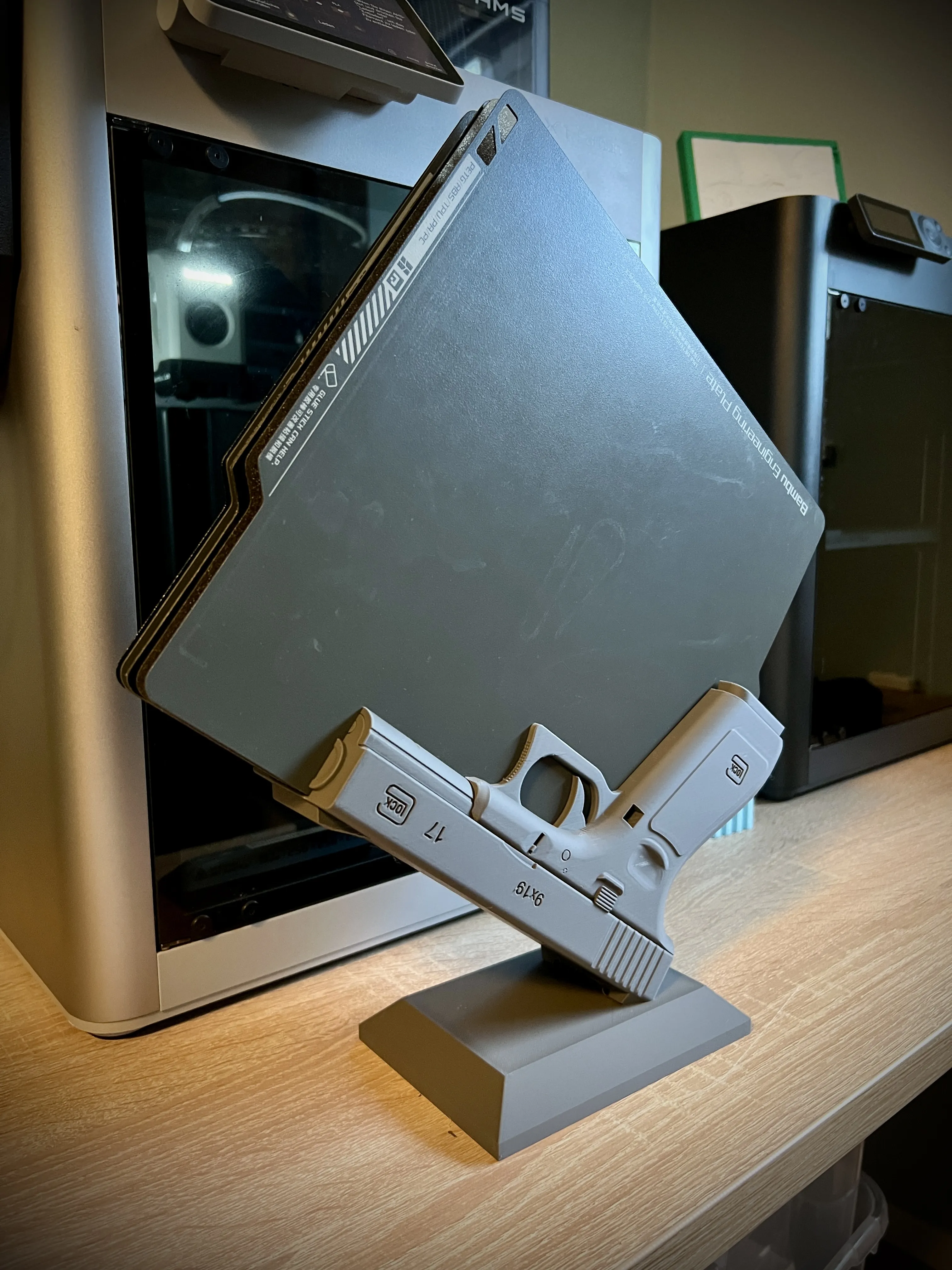 Glock 17 Bambu Build Plate Holder - Free 3D Print Model - MakerWorld
