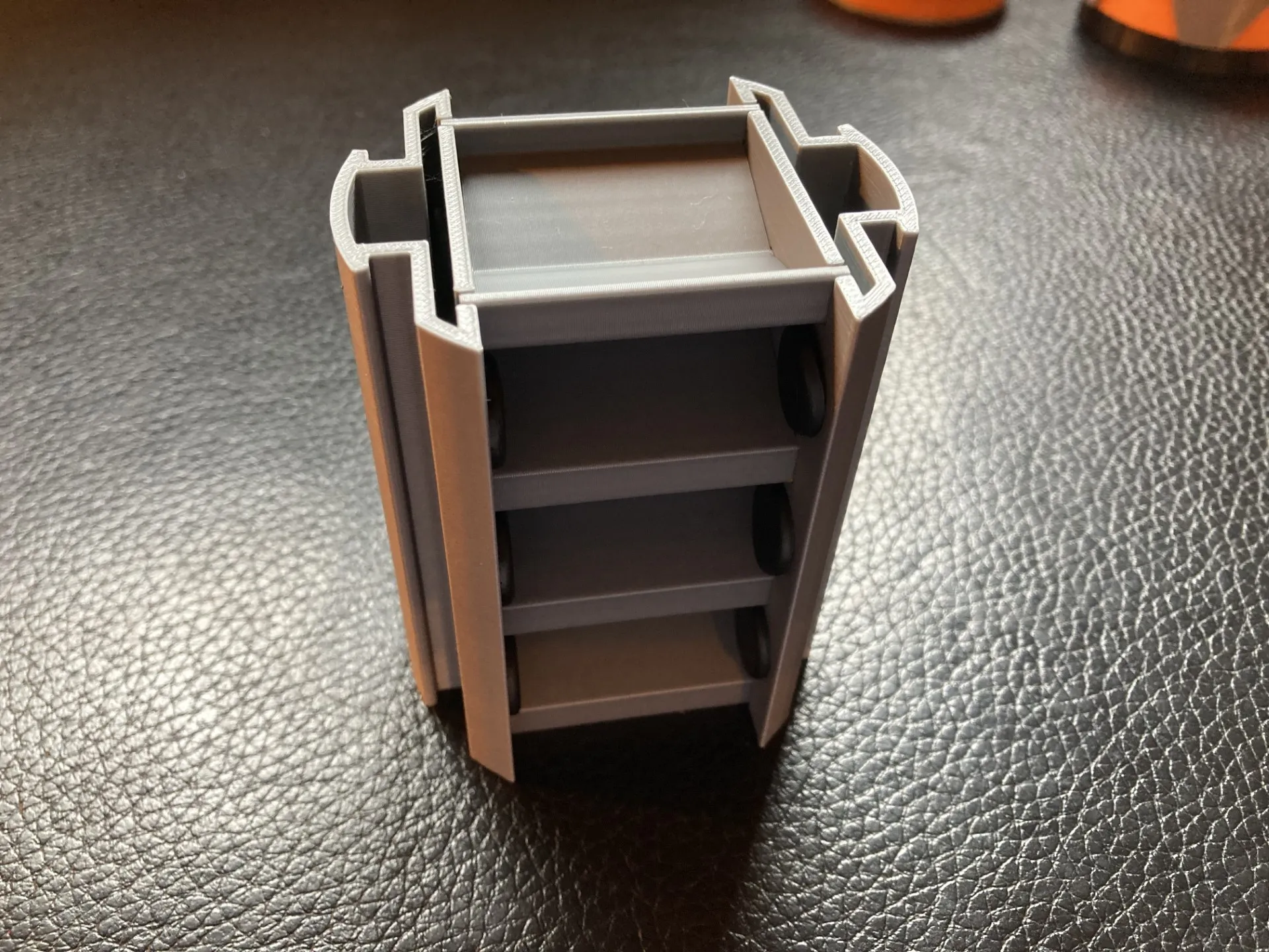 Savi's Workshop Kyber Crystal Container - Free 3D Print Model - MakerWorld