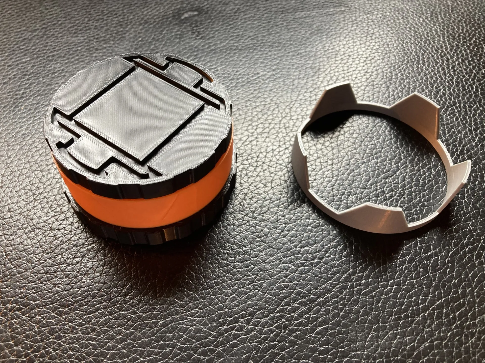 Savi's Workshop Kyber Crystal Container - Free 3D Print Model - MakerWorld