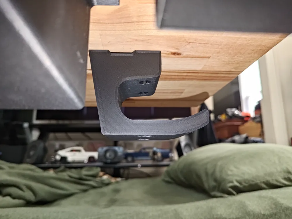 Under Table PS5 Controller Holder by dllyncher - MakerWorld