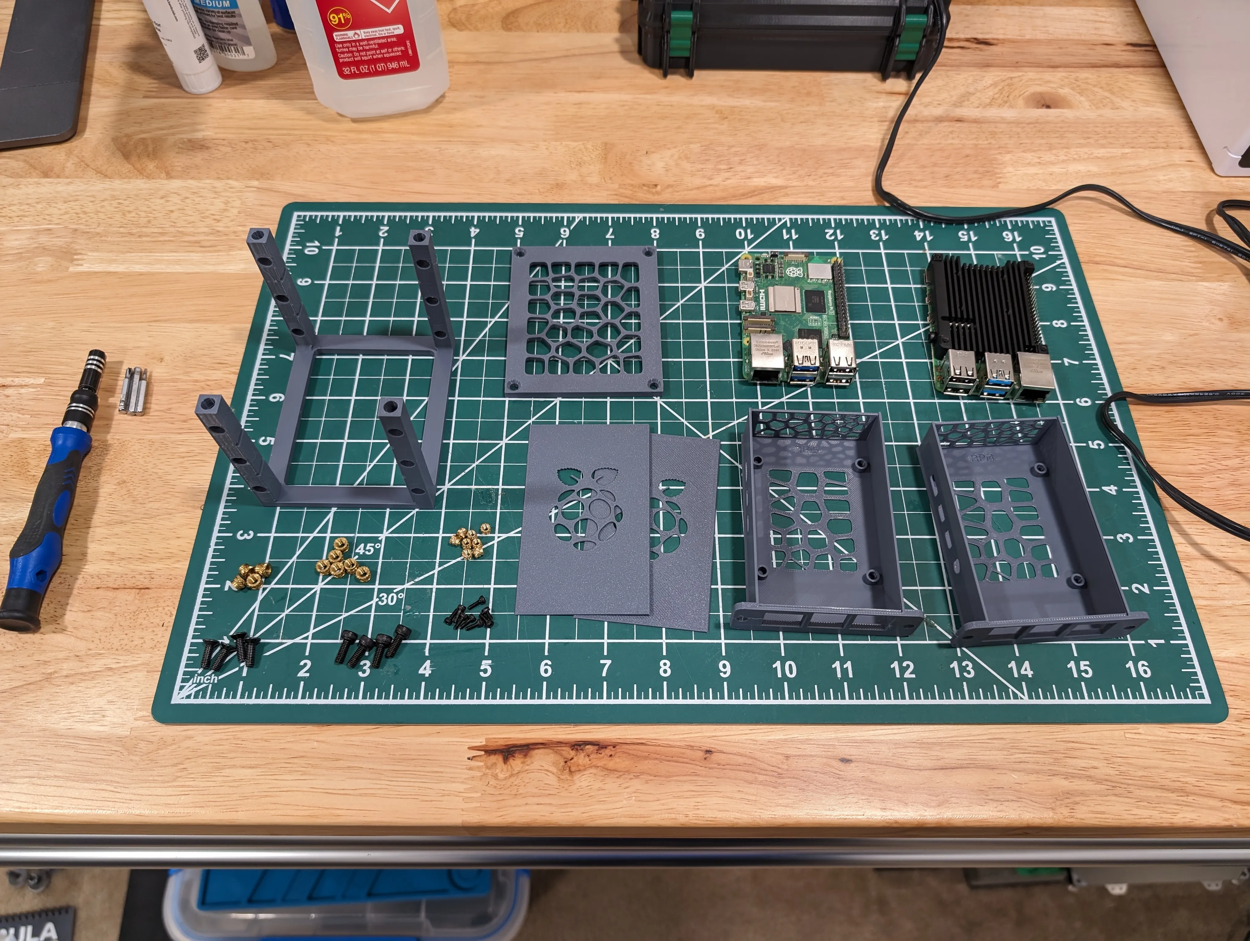 Raspberry Pi 4 & 5 Mini Server Rack Case by jonthemiller MakerWorld ...