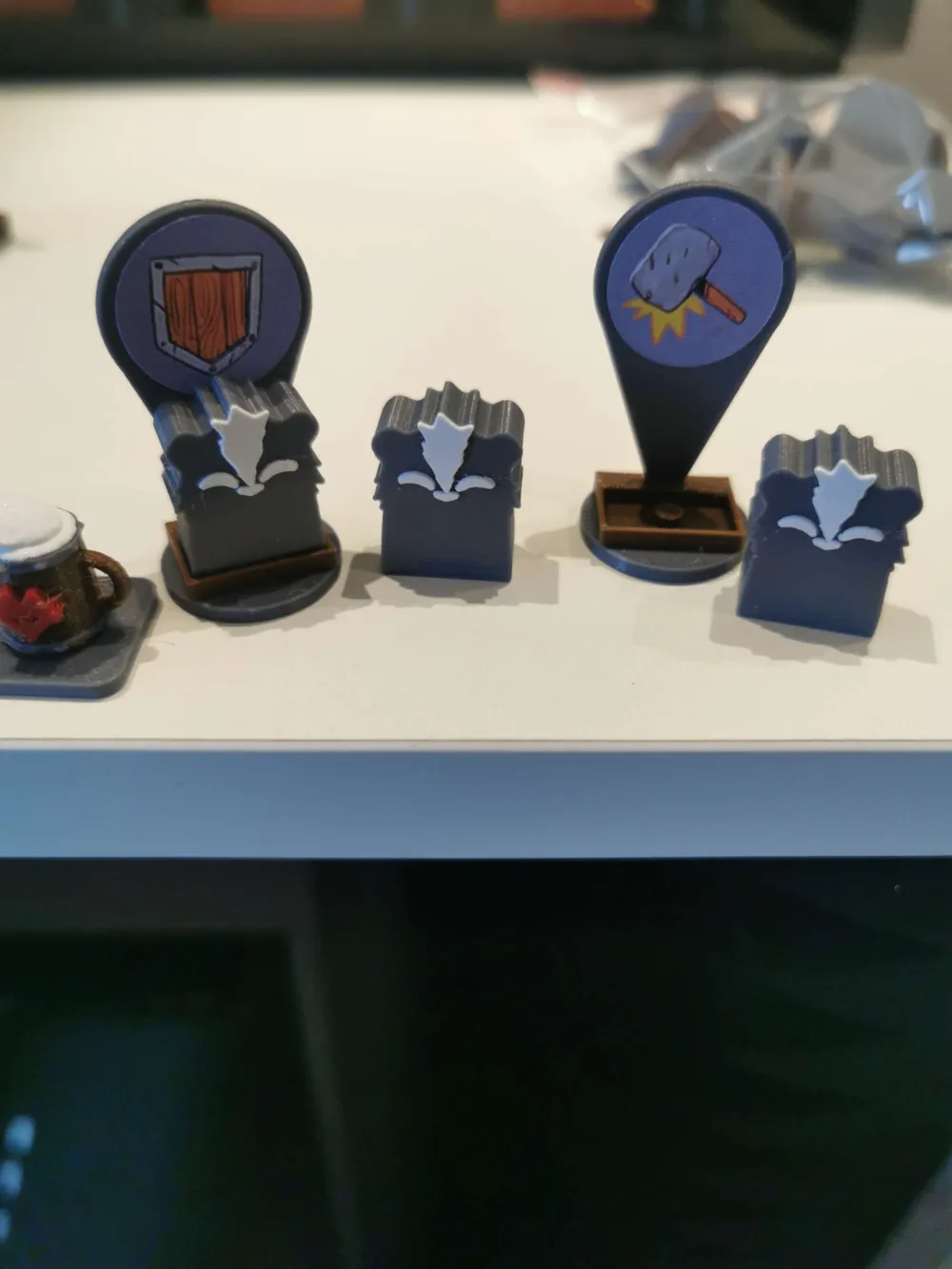 Root Heroes Fan Faction, meeple and stand by Mblichew - MakerWorld