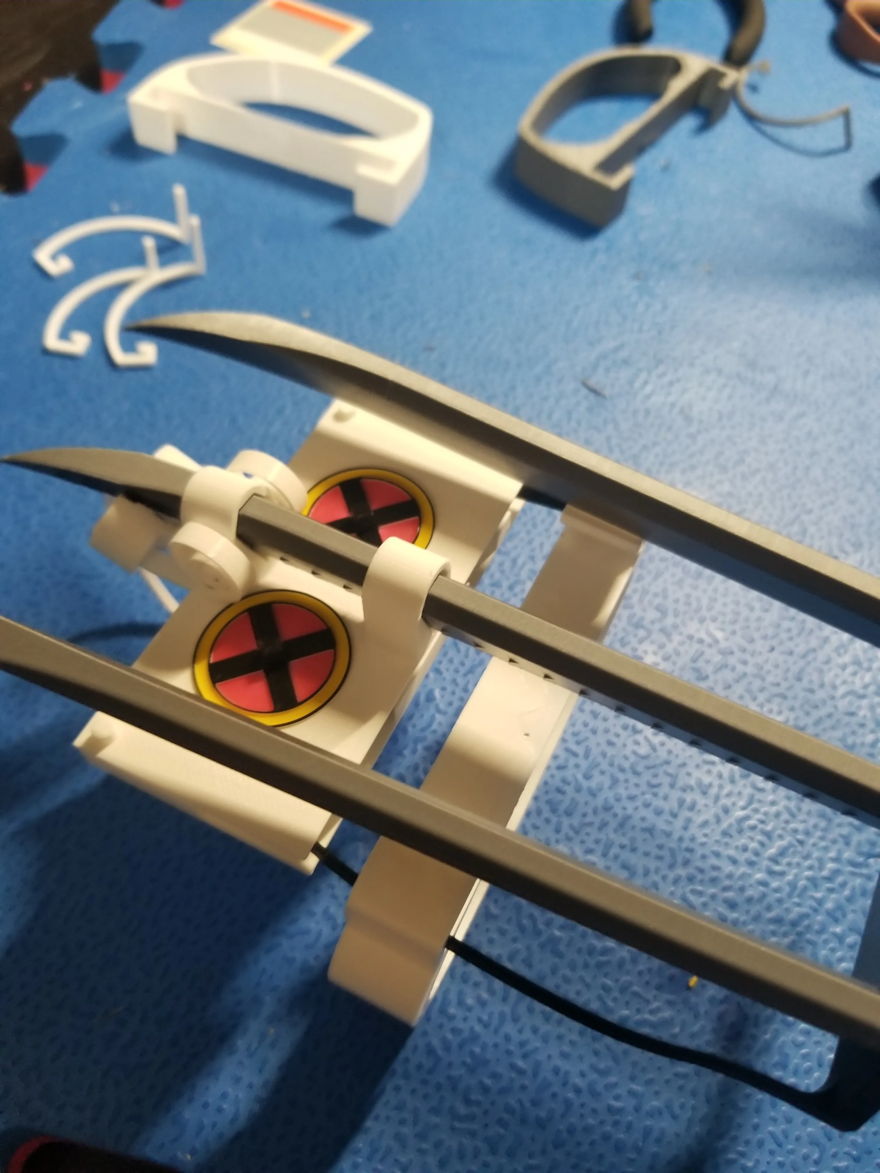 Wolverine Claws -Retractable,Spring-loaded,Trigger by shawn.mek ...