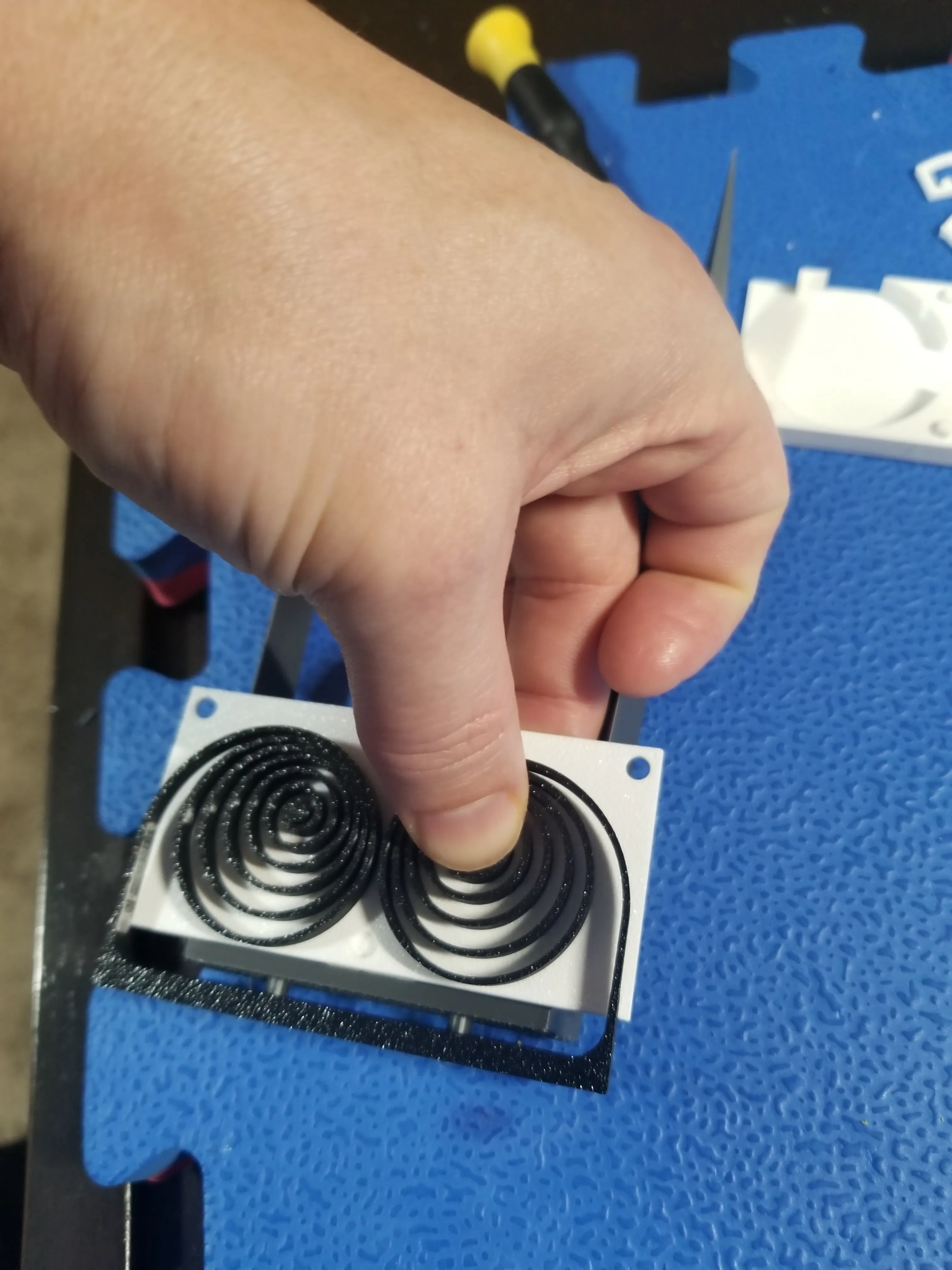 Wolverine Claws -Retractable,Spring-loaded,Trigger by shawn.mek ...