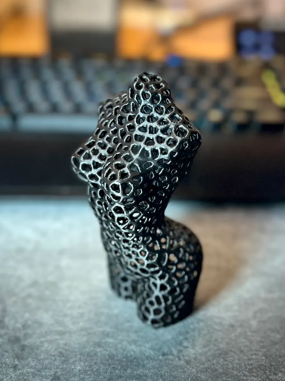 woman body sculpture Remixed by haldamir - MakerWorld