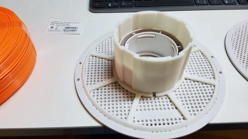 Filament roll adapter for eSUN rolls to fit the Bambu Labs rolls ...
