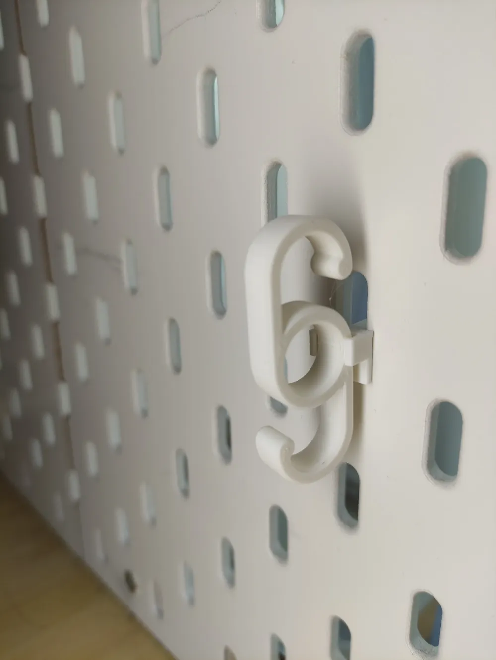 Skadis Connector for S-Shaped Cable Clip Remixed by Gianstr - MakerWorld