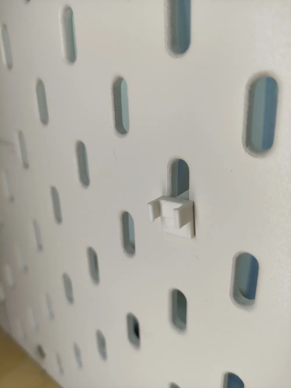 Skadis Connector for S-Shaped Cable Clip Remixed by GianstrMakerWorld ...